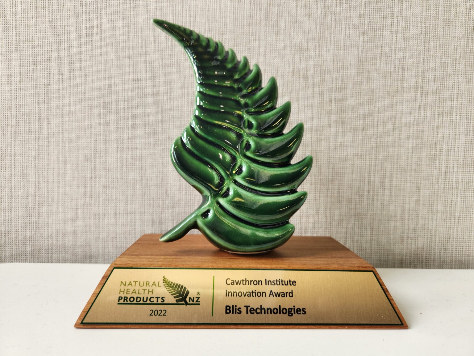 BLIS TECHNOLOGIES WINS CAWTHRON INSTITUTE INNOVATION AWARD - BLIS ...